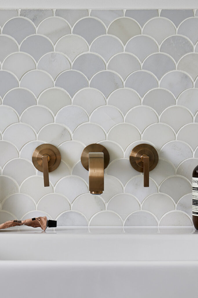 Long Island Marble Scallop Mosaic – Tile lines